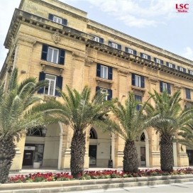 Чим цікава London School of Commerce Malta?